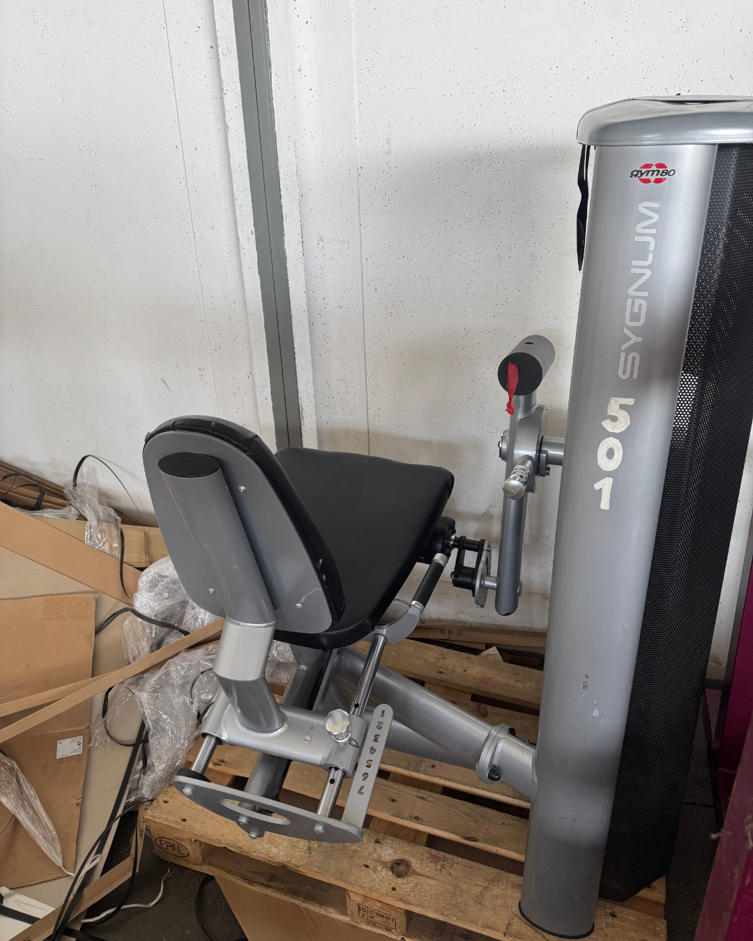 Gym80 Sygnum Leg Extension Stack Loaded – Intelligent Strength